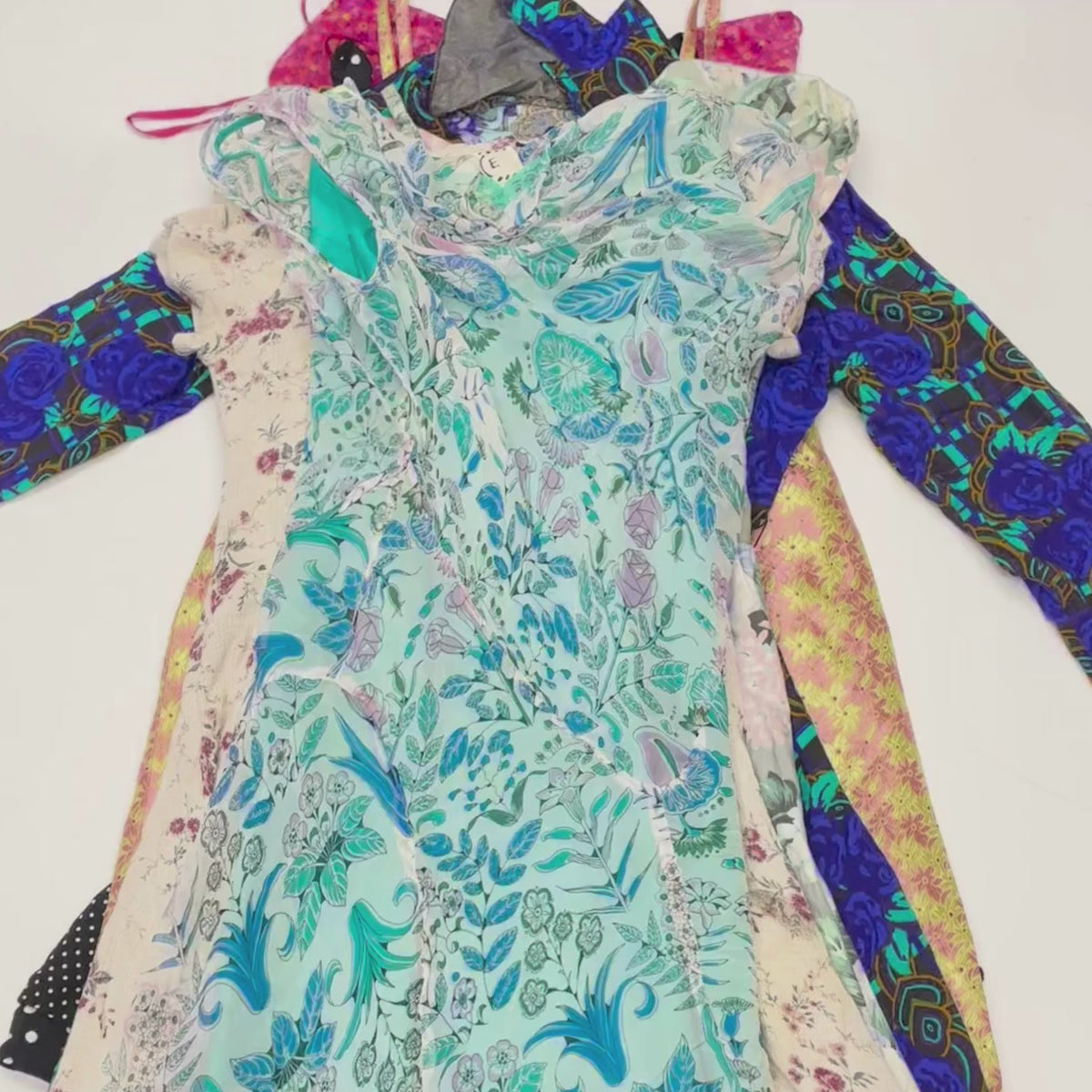 Dresses Mixed Bale of 100 lbs - LA Vintage – LA Vintage Wholesale